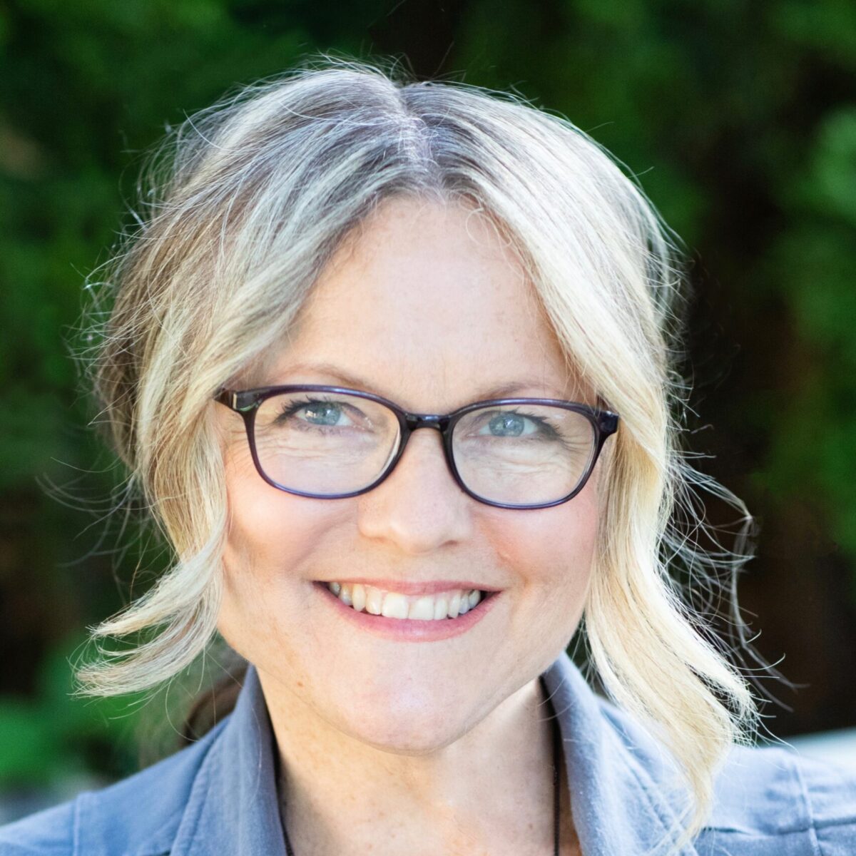 Scarlet Keys - Global Girls Glow